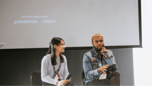 How to Run a Roundtable Discussion [Expert Tips]