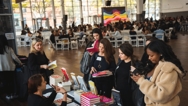 35 Creative Trade Show Booth Ideas for Exhibitions and Conferences